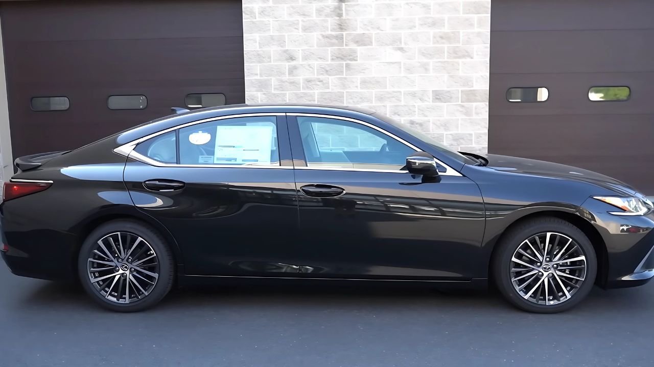 2025 Lexus ES 350 Review, How Much Luxury & How Much Reliability ...