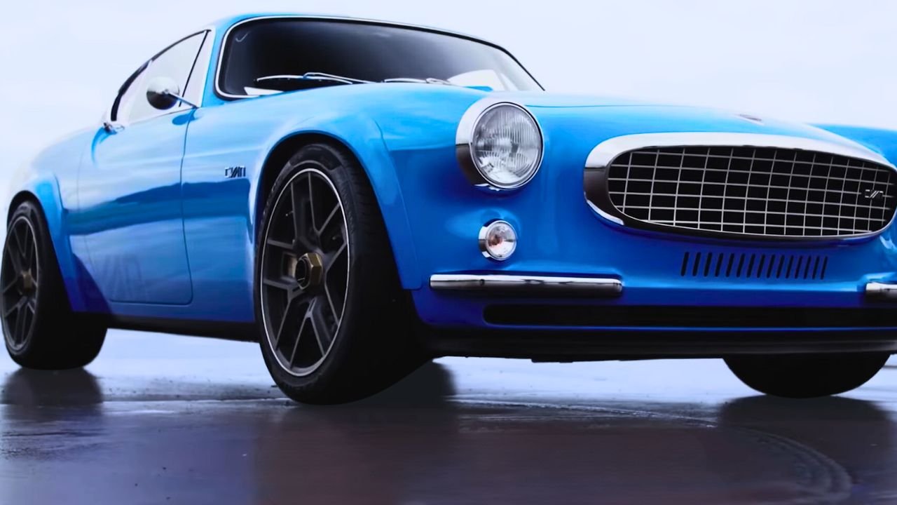 2025 Volvo P1800: Performance Specs and Modern Upgrades - Neftin ...